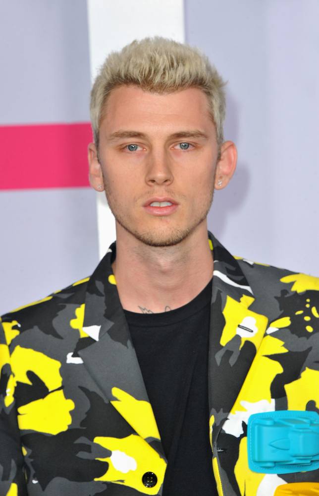 Machine Gun Kelly - MGK Hair Transplant: Did It Happen? | Longevita